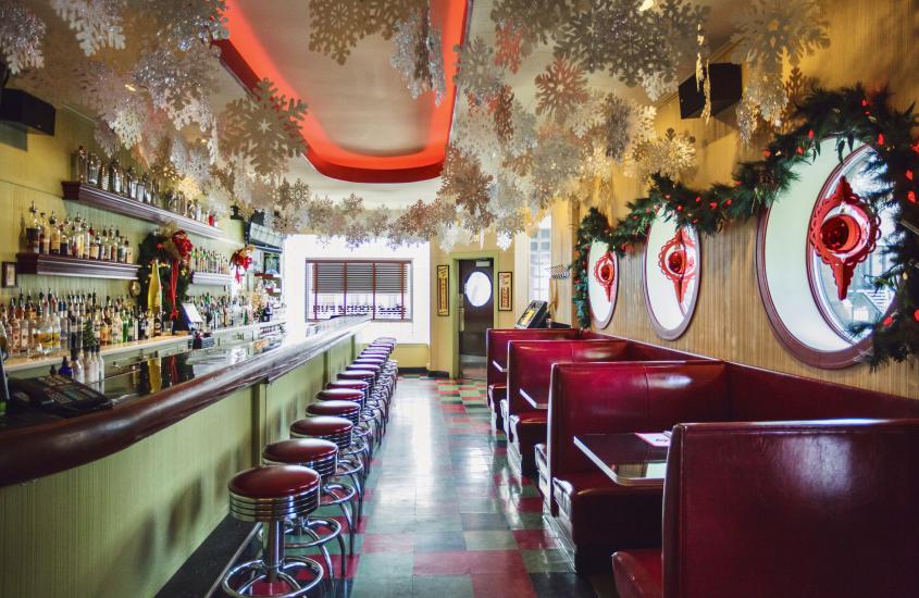 Home [www.clubluckychicago.com]